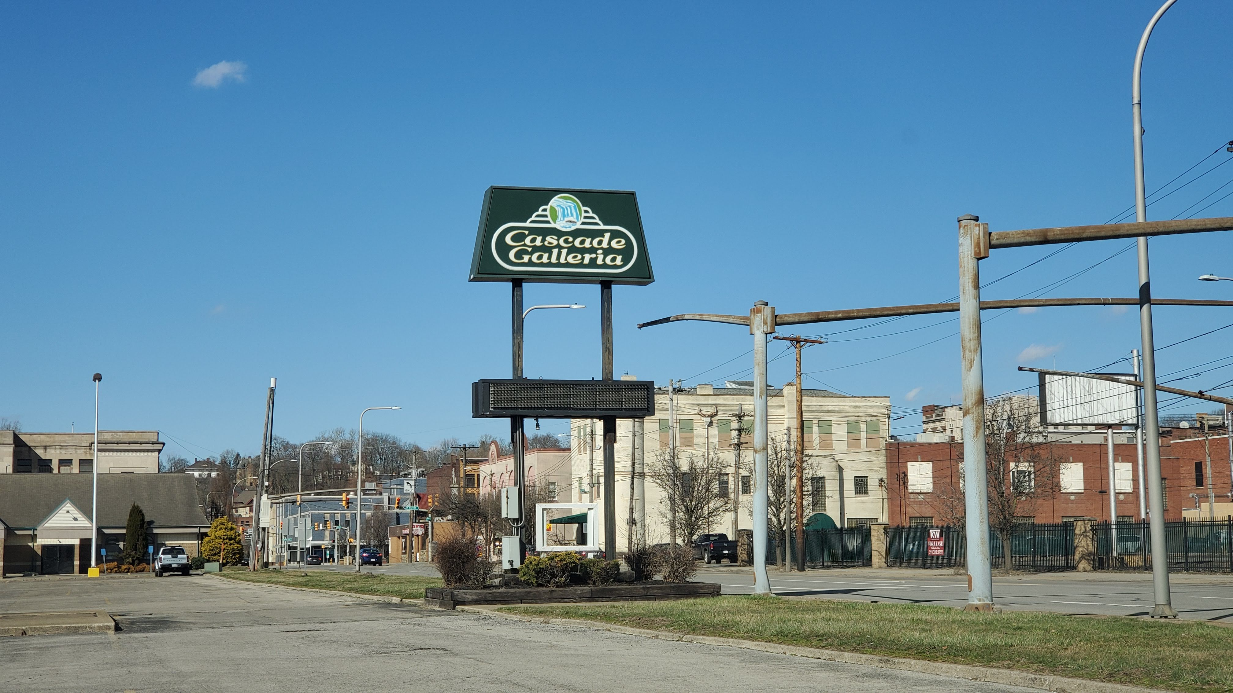 Cascade Galleria (Towne Mall): A Forgotten Mall in a Forgotten Town ...